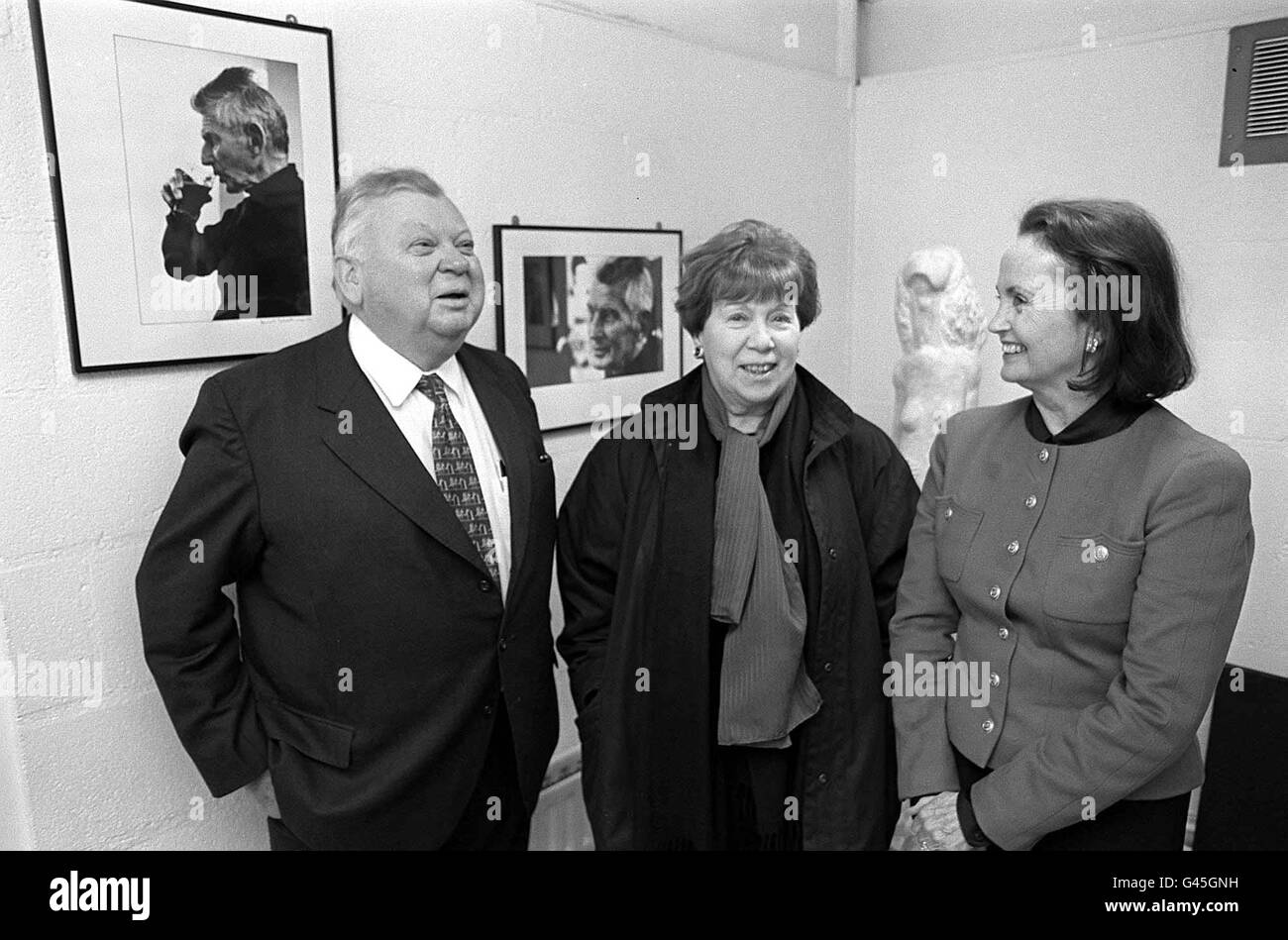American Lew Glucksman and his wife Loretta (r), who is president of ...