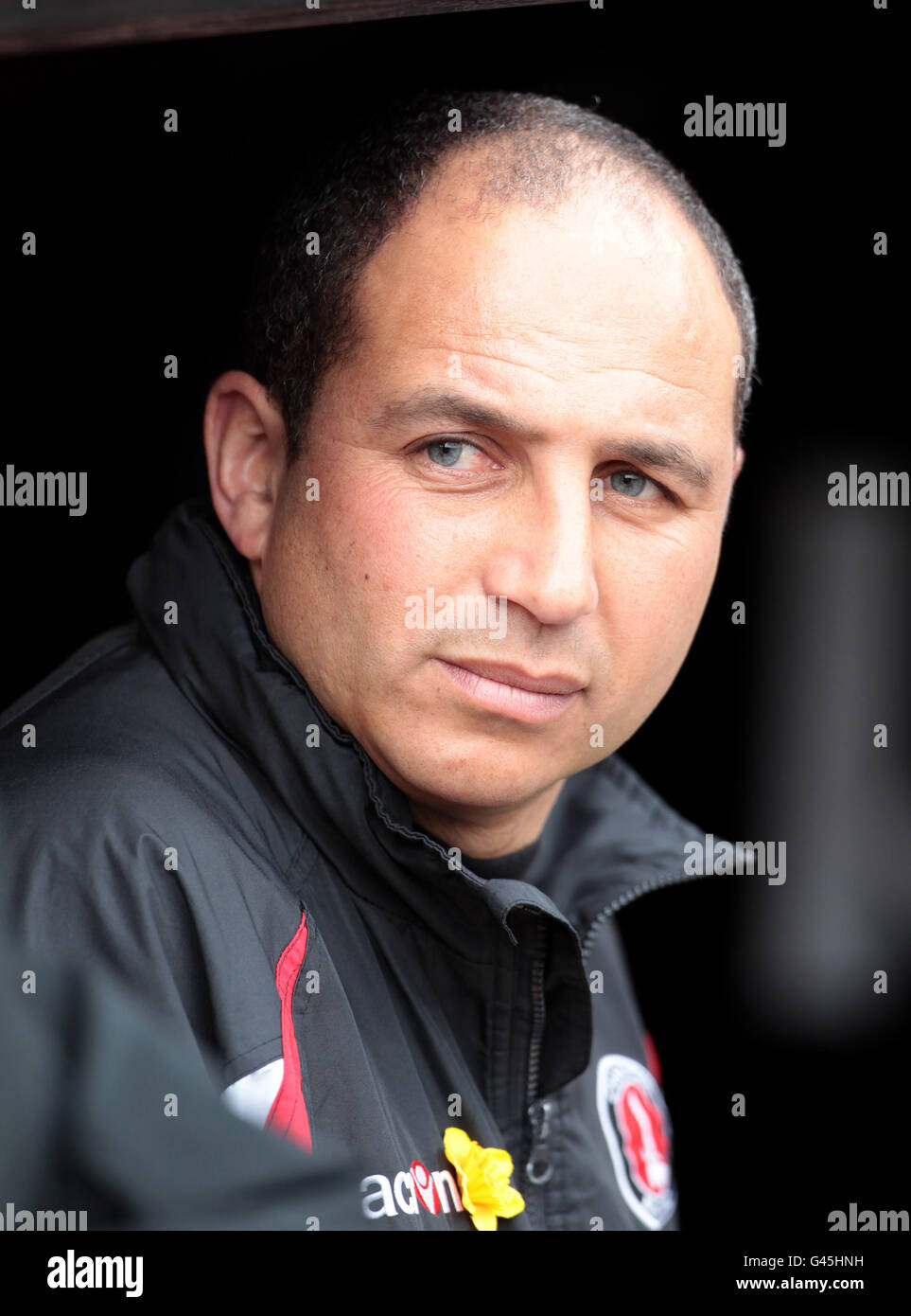 Charlton athletic coach damian matthew hi-res stock photography and ...