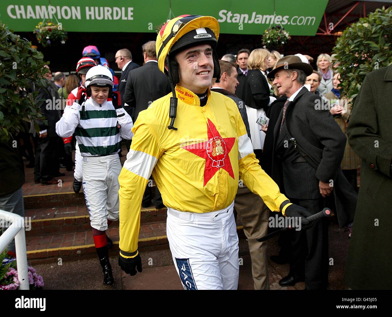 Winners circle hi-res stock photography and images - Alamy