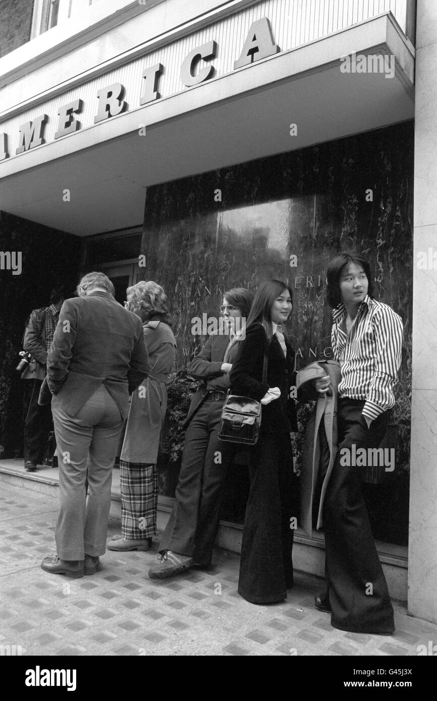 Crime - Bank of America Robbery - Mayfair, London Stock Photo - Alamy