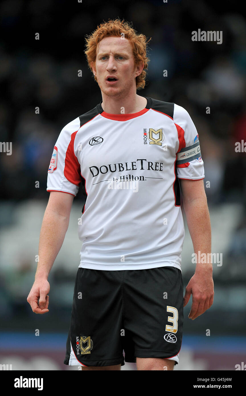 Footballer dean lewington hi-res stock photography and images - Alamy