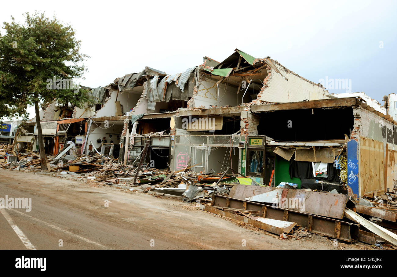 Shops destroyed hi-res stock photography and images - Alamy
