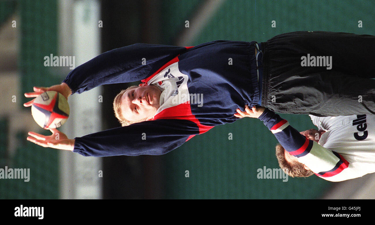 Tim Rodber perfecting his line-out technique at Twickenham this ...