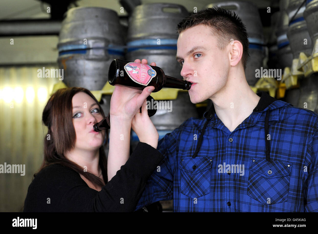 Nottingham couple toni newbold and fiance adam sandy hi-res stock ...