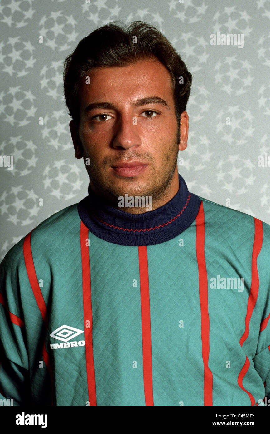 CHAMPIONS LEAGUE SOCCER. AHMET BULUT, GALATASRAY ************* PORTRAIT ...