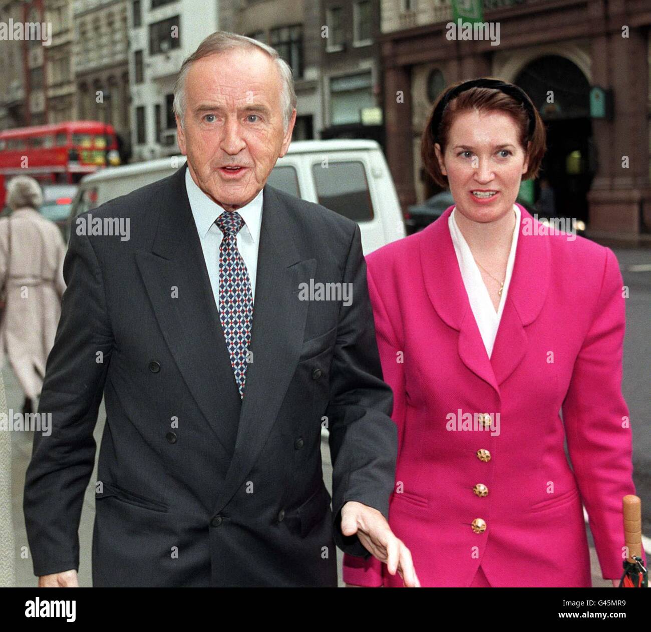 Former Irish Prime Minister Albert Reynolds arrives at the High Court ...