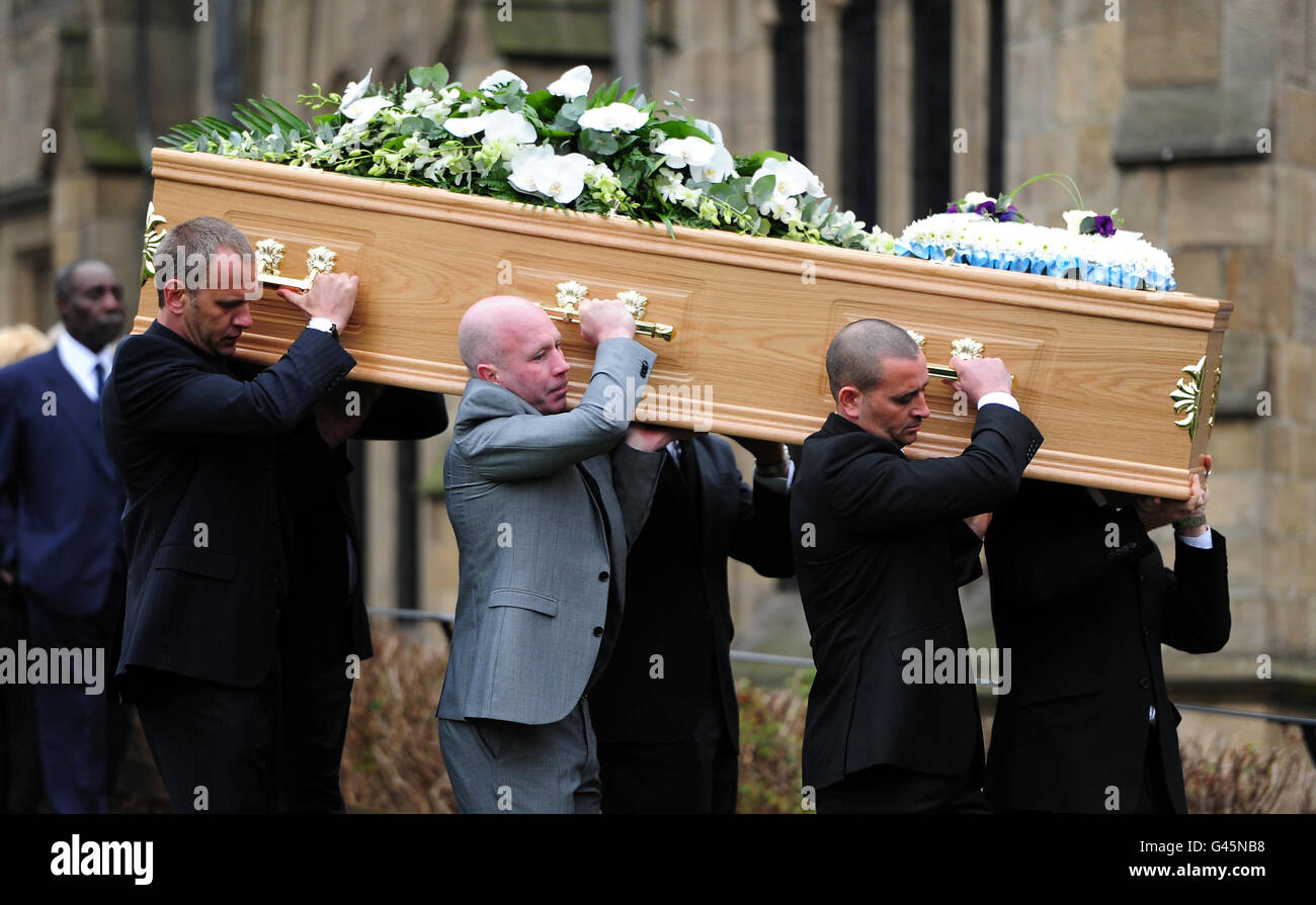 Soccer - Dean Richards Funeral - Bradford Cathedral Stock Photo - Alamy