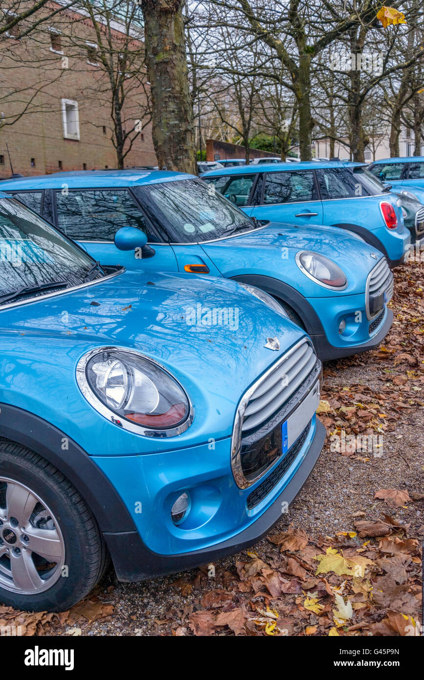 Compare the market logo hi-res stock photography and images - Alamy