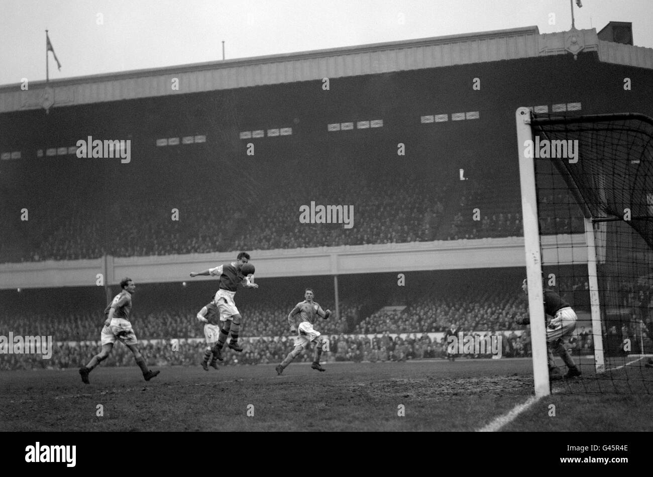Leeds united football Black and White Stock Photos & Images - Alamy