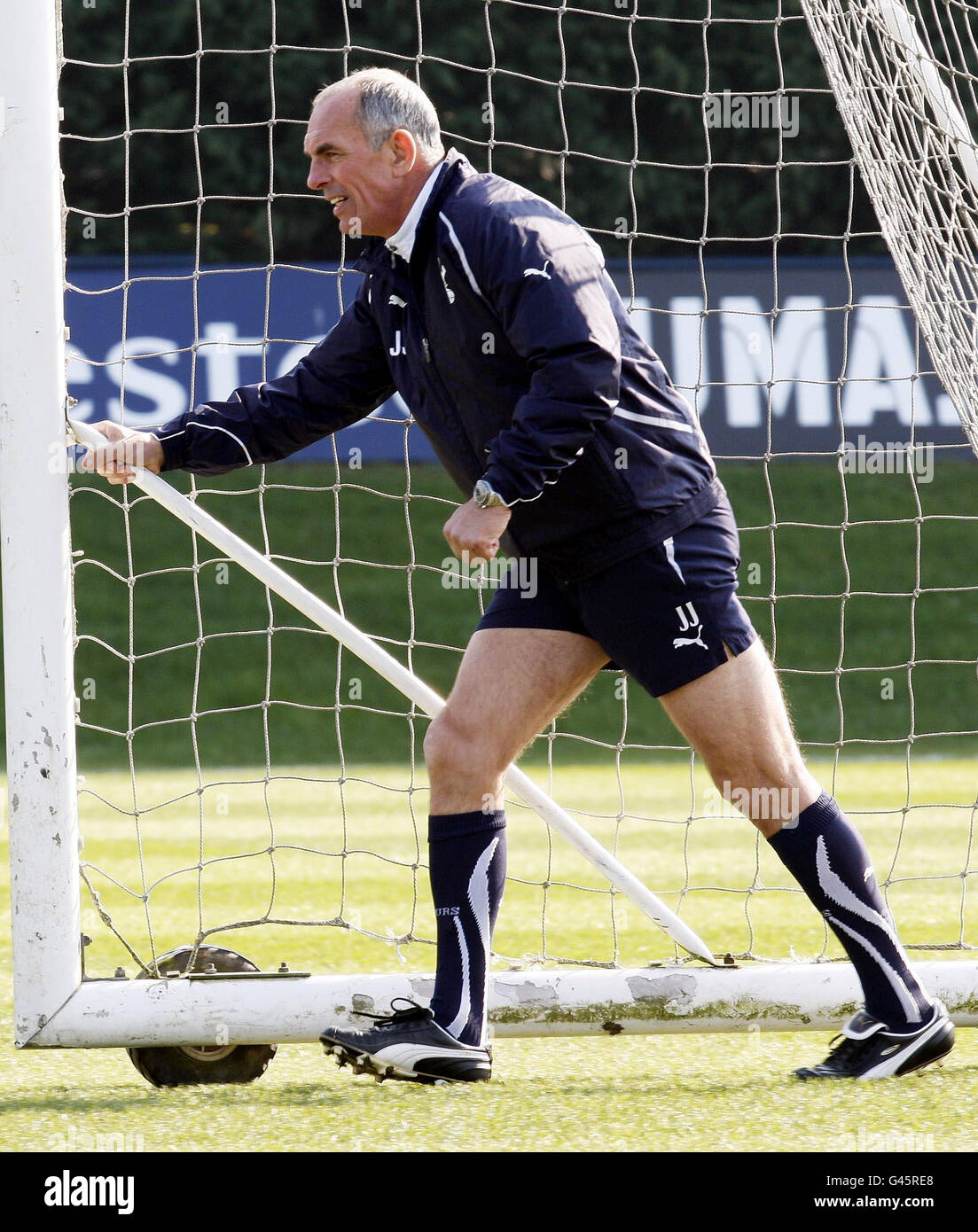 Tottenham hotspur first team coach joe jordan hi-res stock photography ...