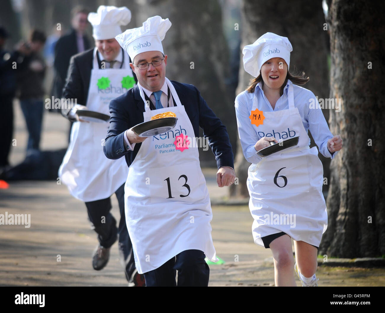 Labour MP Stephen Pound (left) and Conservative MP Tracey Crouch (right ...
