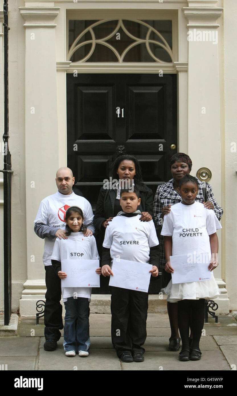 Manchester poverty hi-res stock photography and images - Alamy