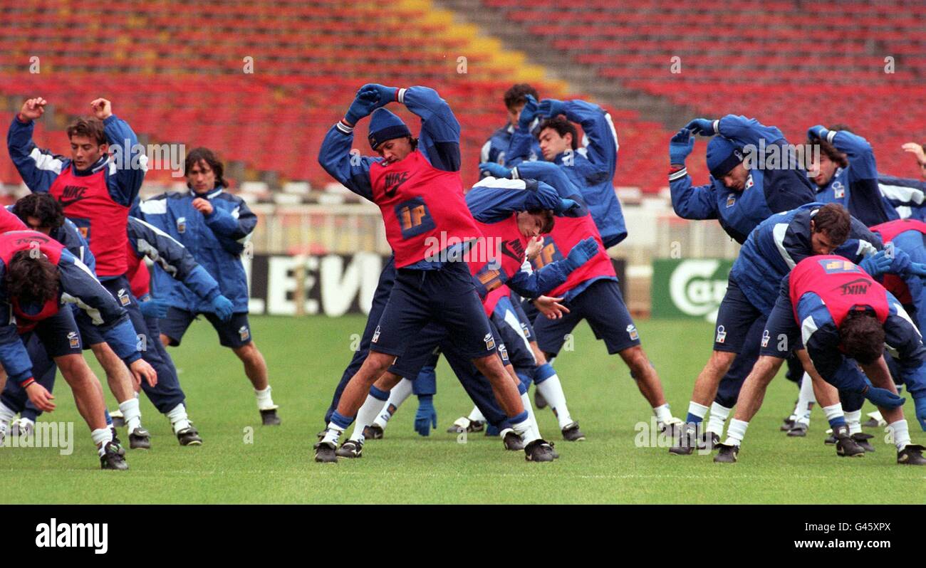 Paolo maldini world cup hi-res stock photography and images - Alamy