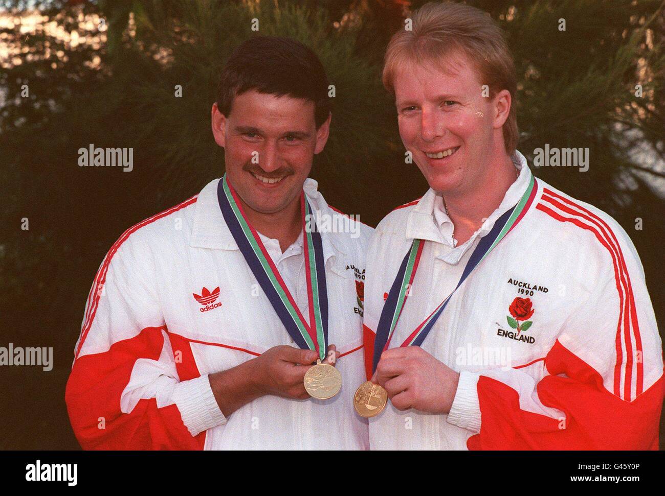 SHOOTING GOLD MEDAL WINNERS. (L-R) KEVIN GILL & IAN PEEL Stock Photo ...