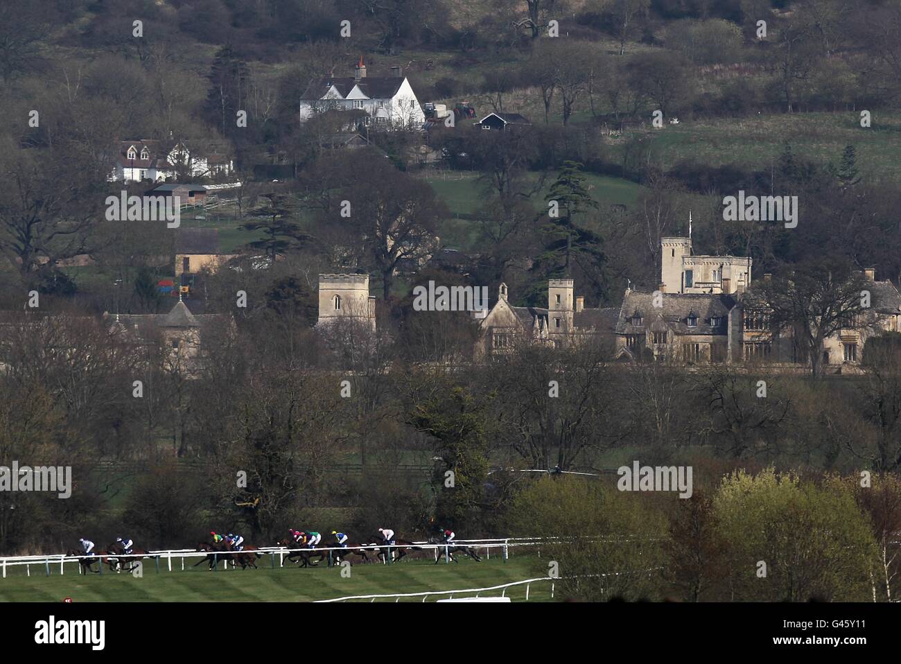 Golden miller cheltenham hi-res stock photography and images - Alamy