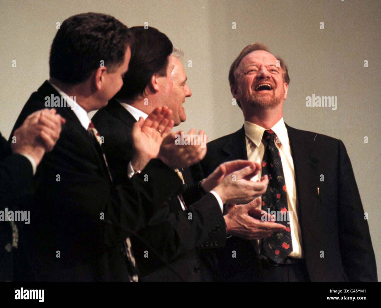 Robin cook labourhistorycollection hi-res stock photography and images ...