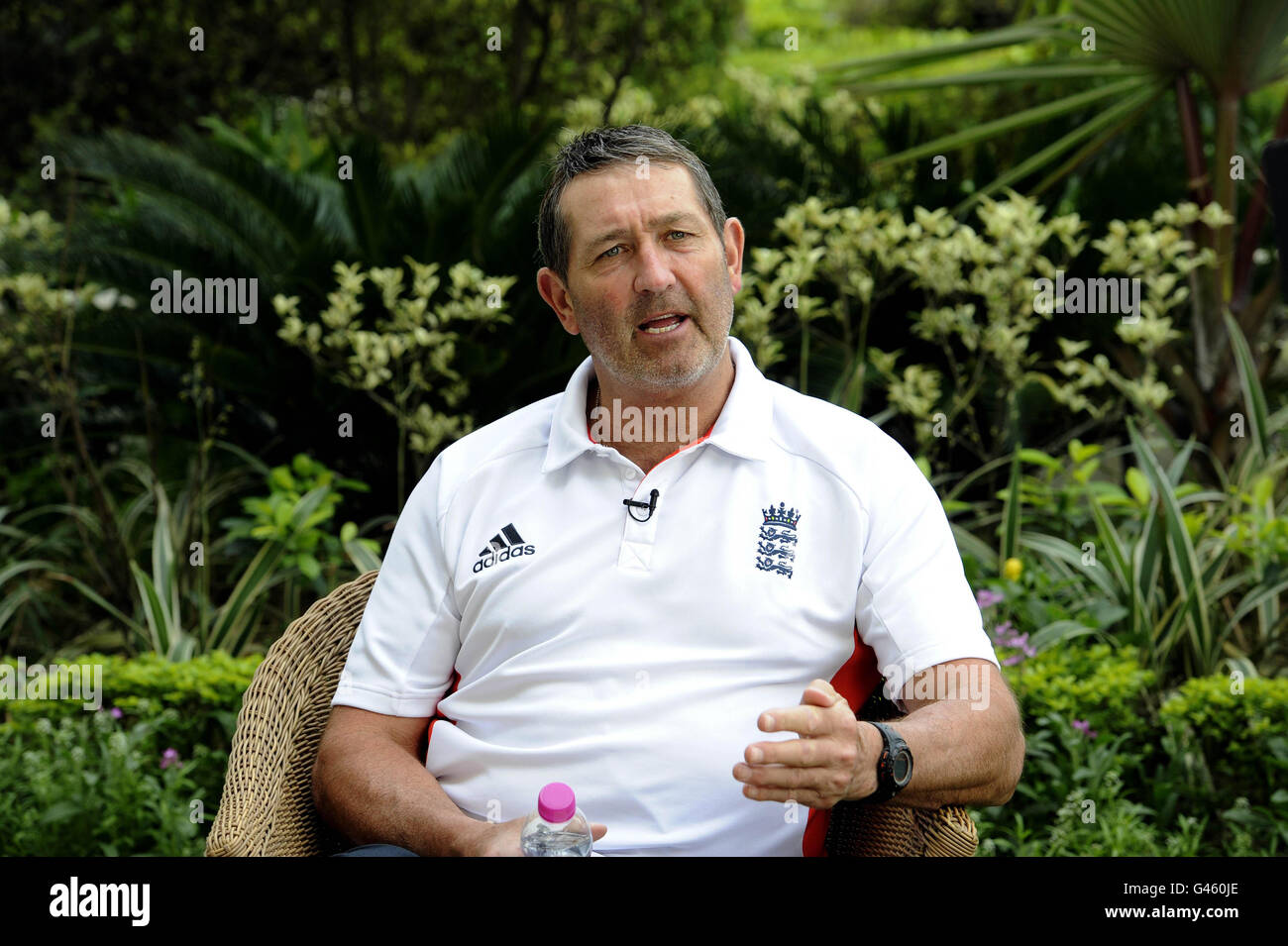Graham gooch batting hi-res stock photography and images - Alamy