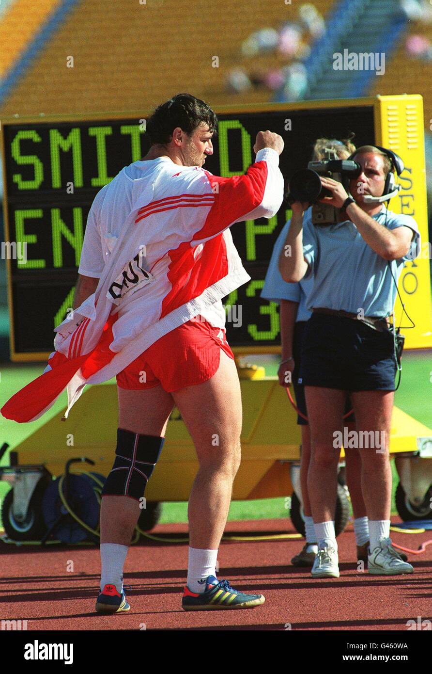 Hammer david smith hi-res stock photography and images - Alamy