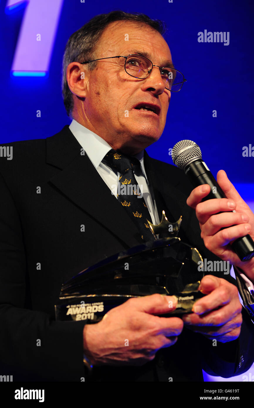 Dario gradi football hi-res stock photography and images - Alamy