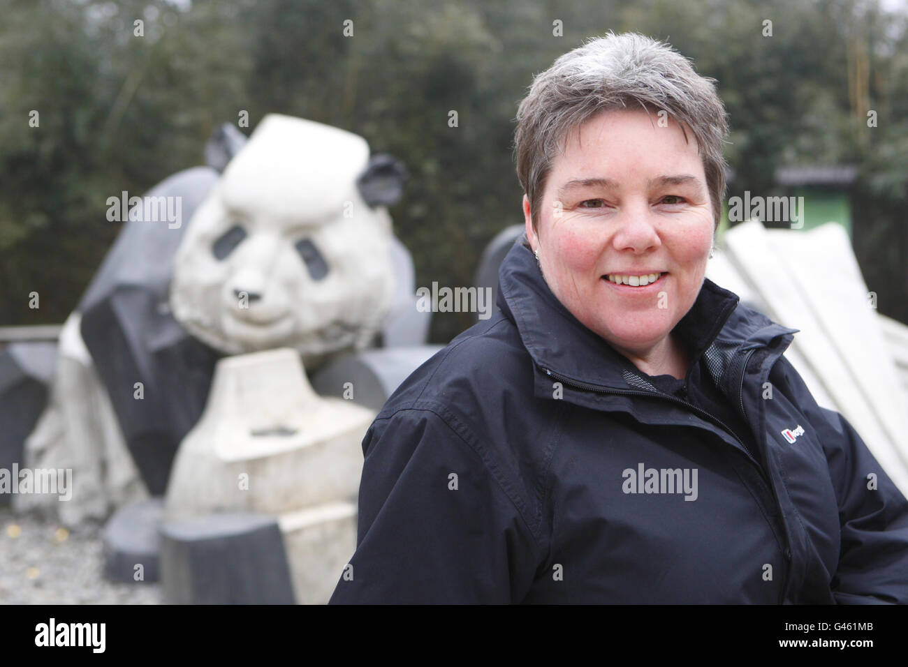 Alison MacLean, Team Leader of the Carnivore Section at Edinburgh Zoo ...