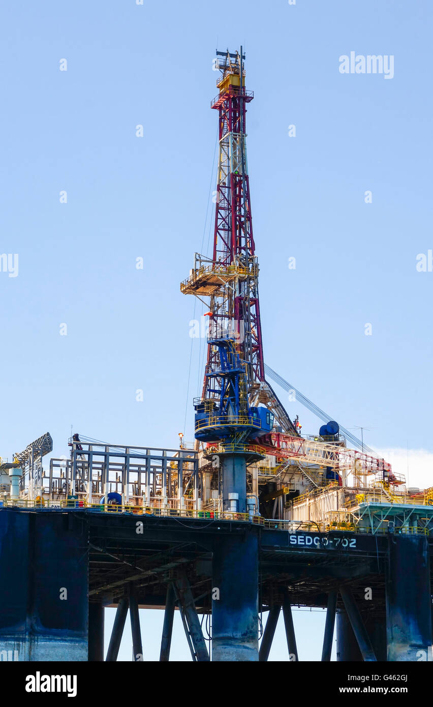 Metal floating platforms hi-res stock photography and images - Alamy