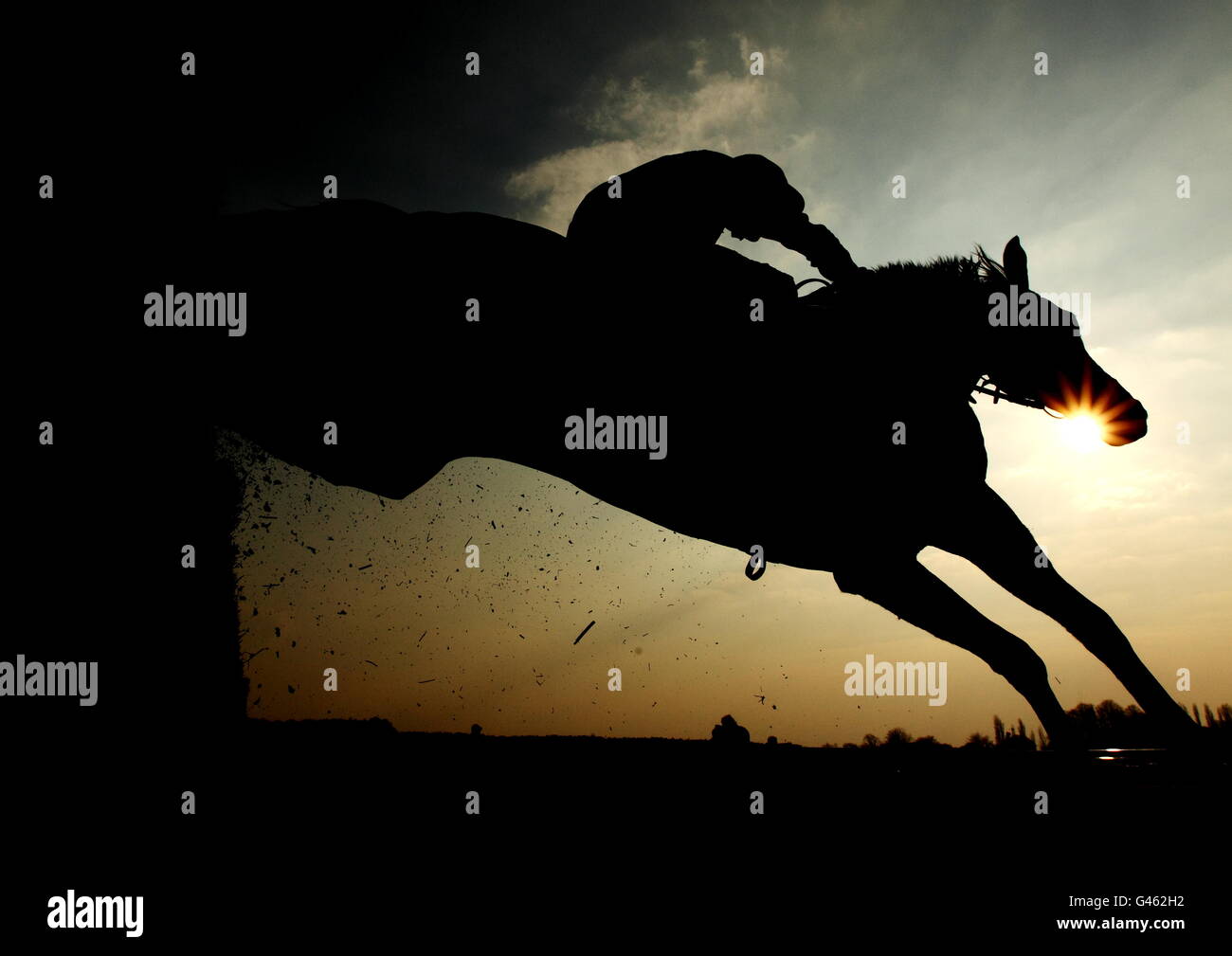 Horse Racing - Haydock Park Racecourse Stock Photo - Alamy