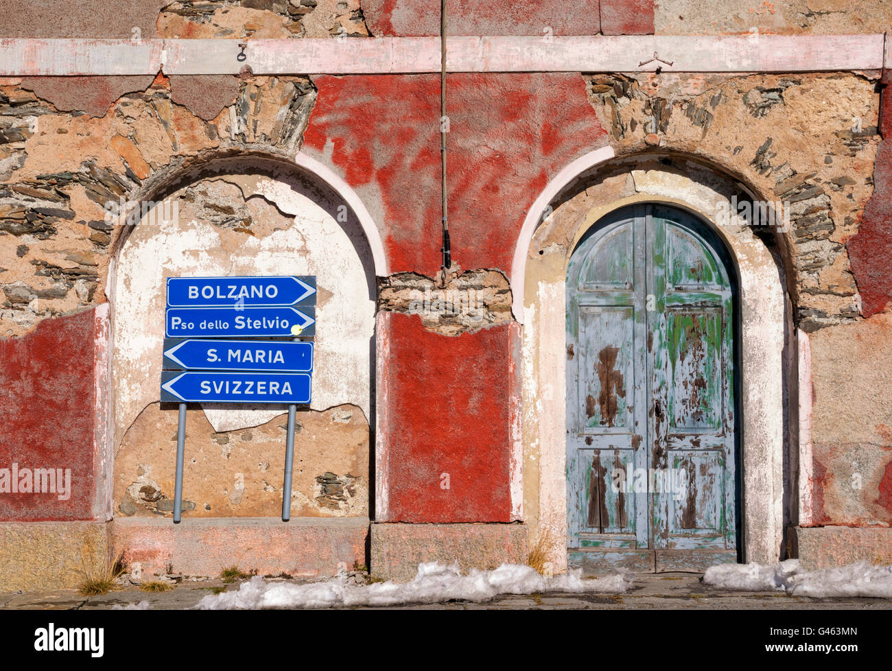 Switzerland border sign hi-res stock photography and images - Alamy