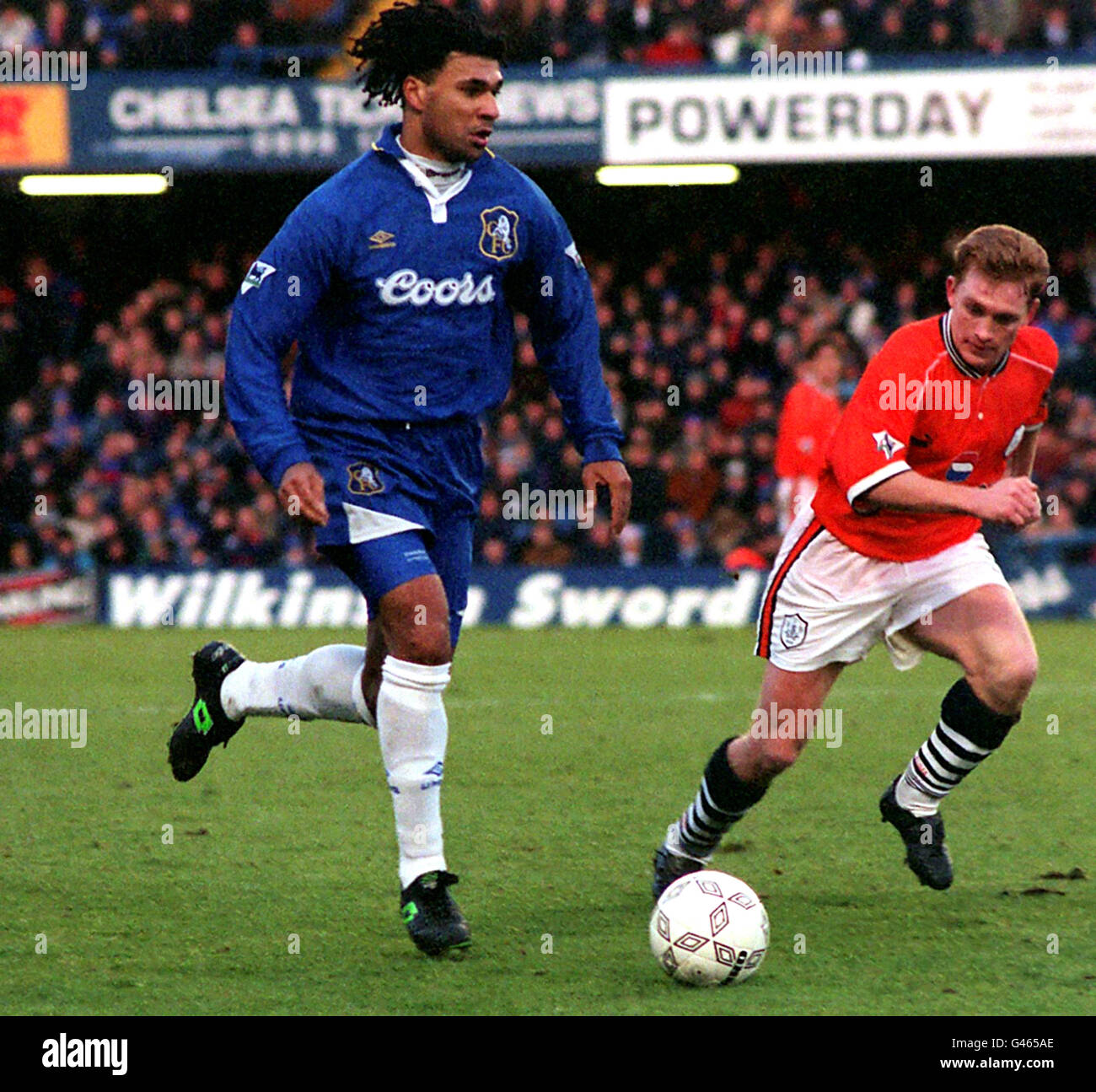 Gullit chelsea player manager hi-res stock photography and images - Alamy