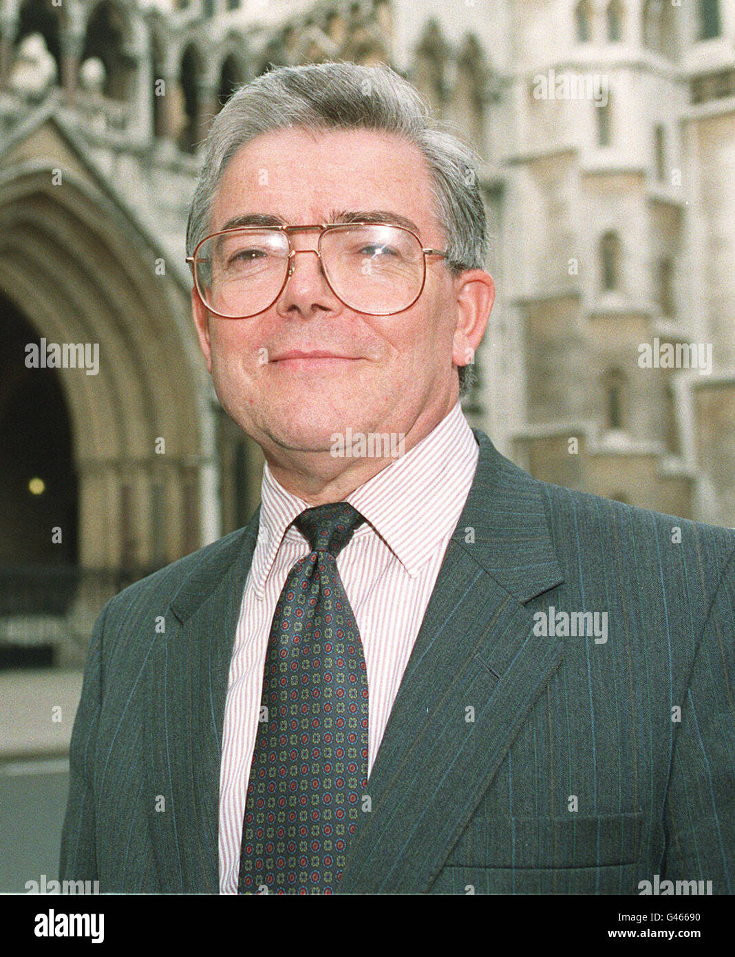 Library file 256754-3, dated 12.8.93. Official Solicitor Peter Harris ...