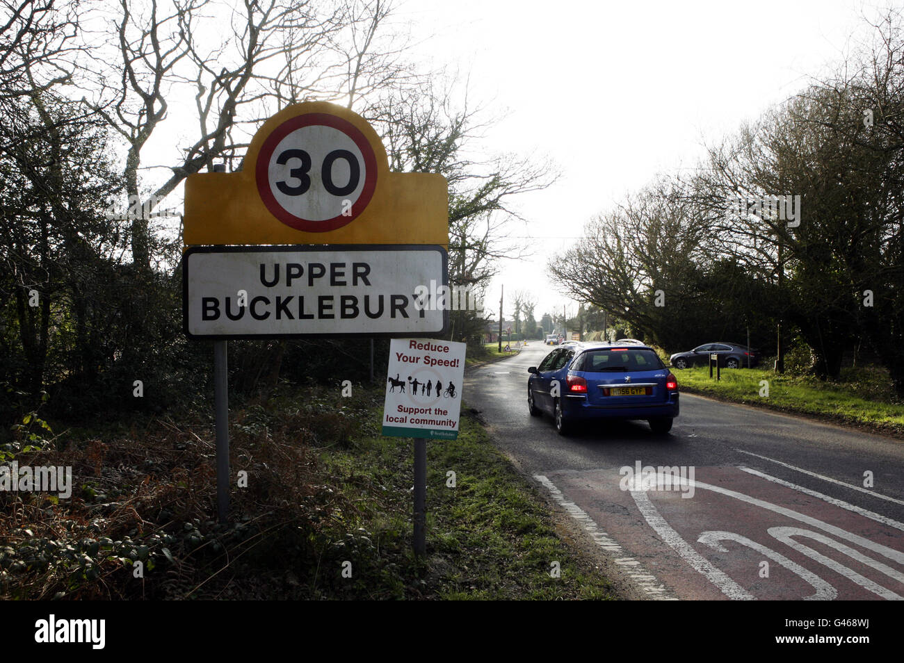 The village of Upper Bucklebury, West Berkshire Stock Photo - Alamy