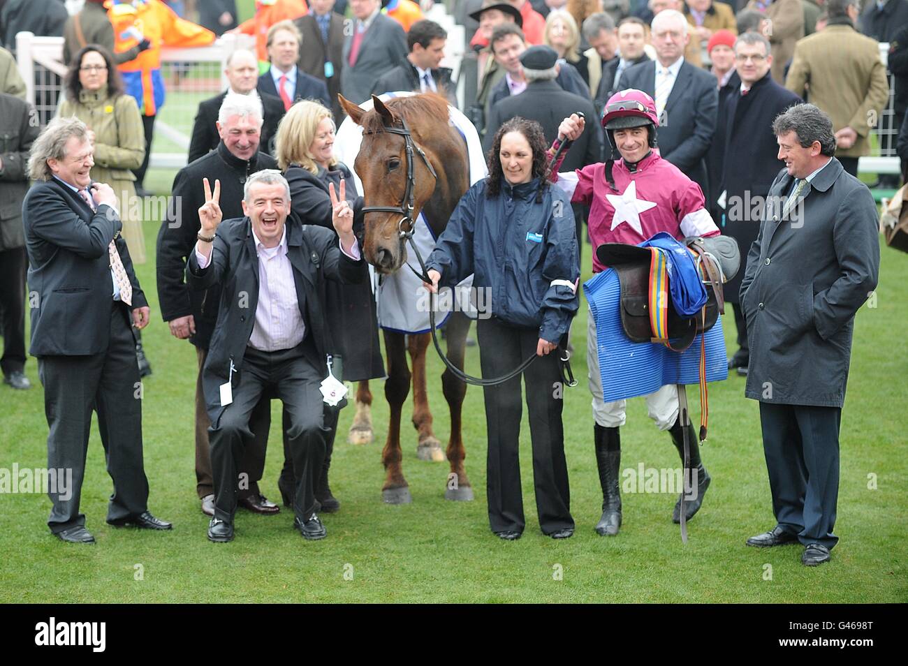 Baring bingham hurdle cheltenham hi-res stock photography and images ...