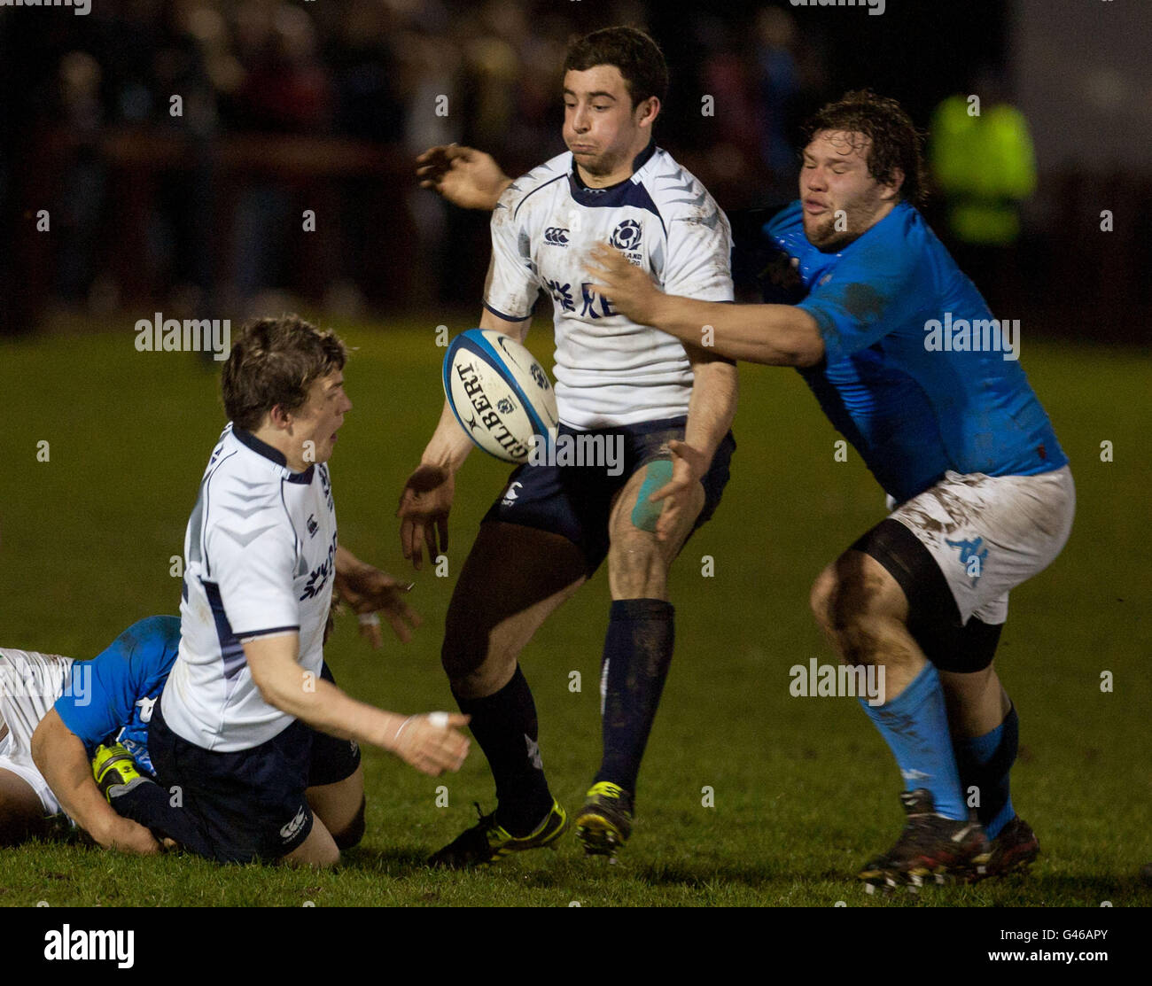 Scotland's Stuart Edwards receives a pass from Alex Spence as Italy's ...