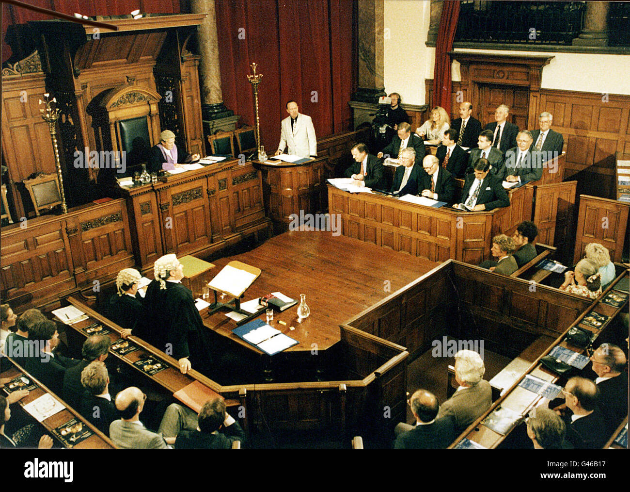 Court room jury hi-res stock photography and images - Alamy