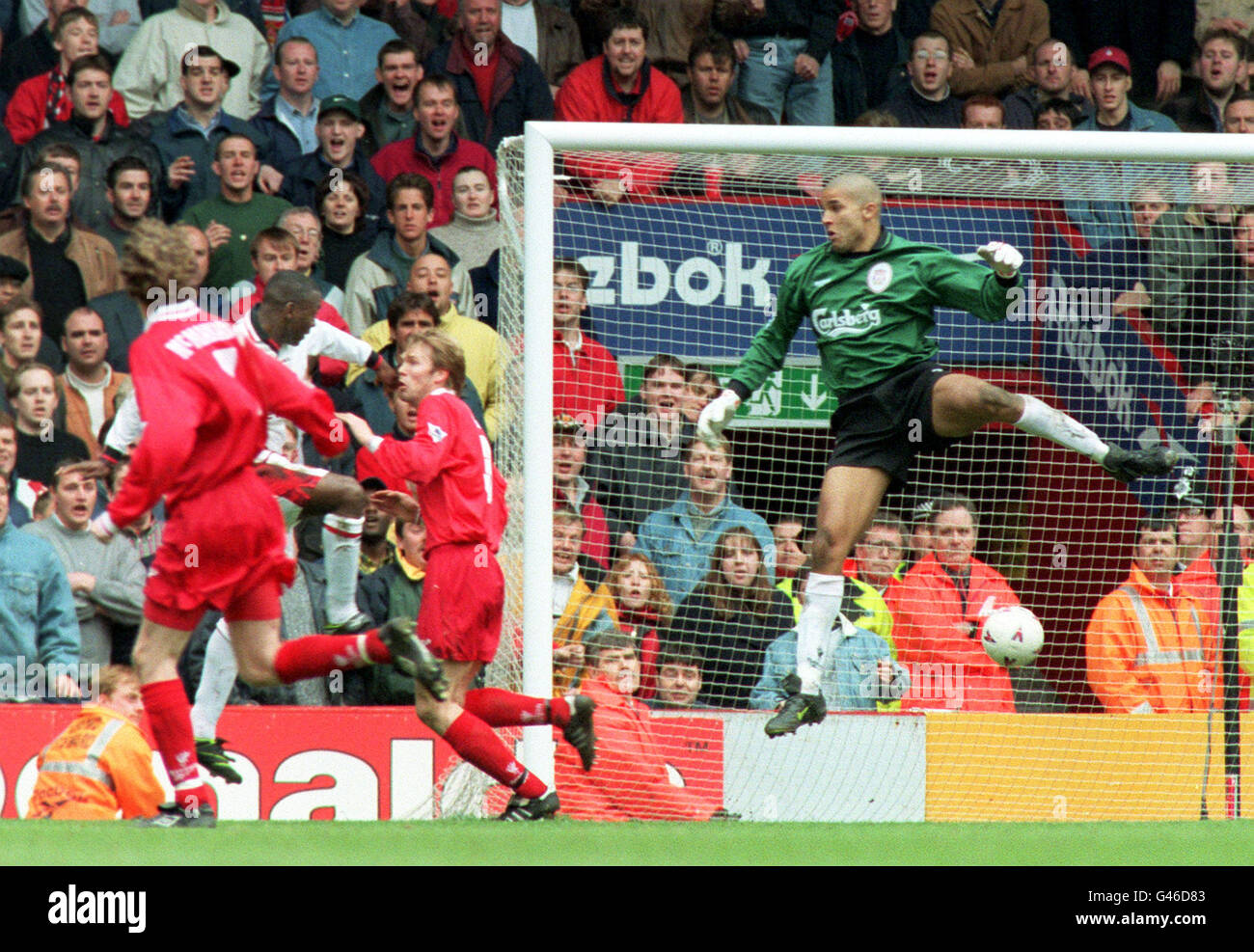 Between legs hi-res stock photography and images - Alamy