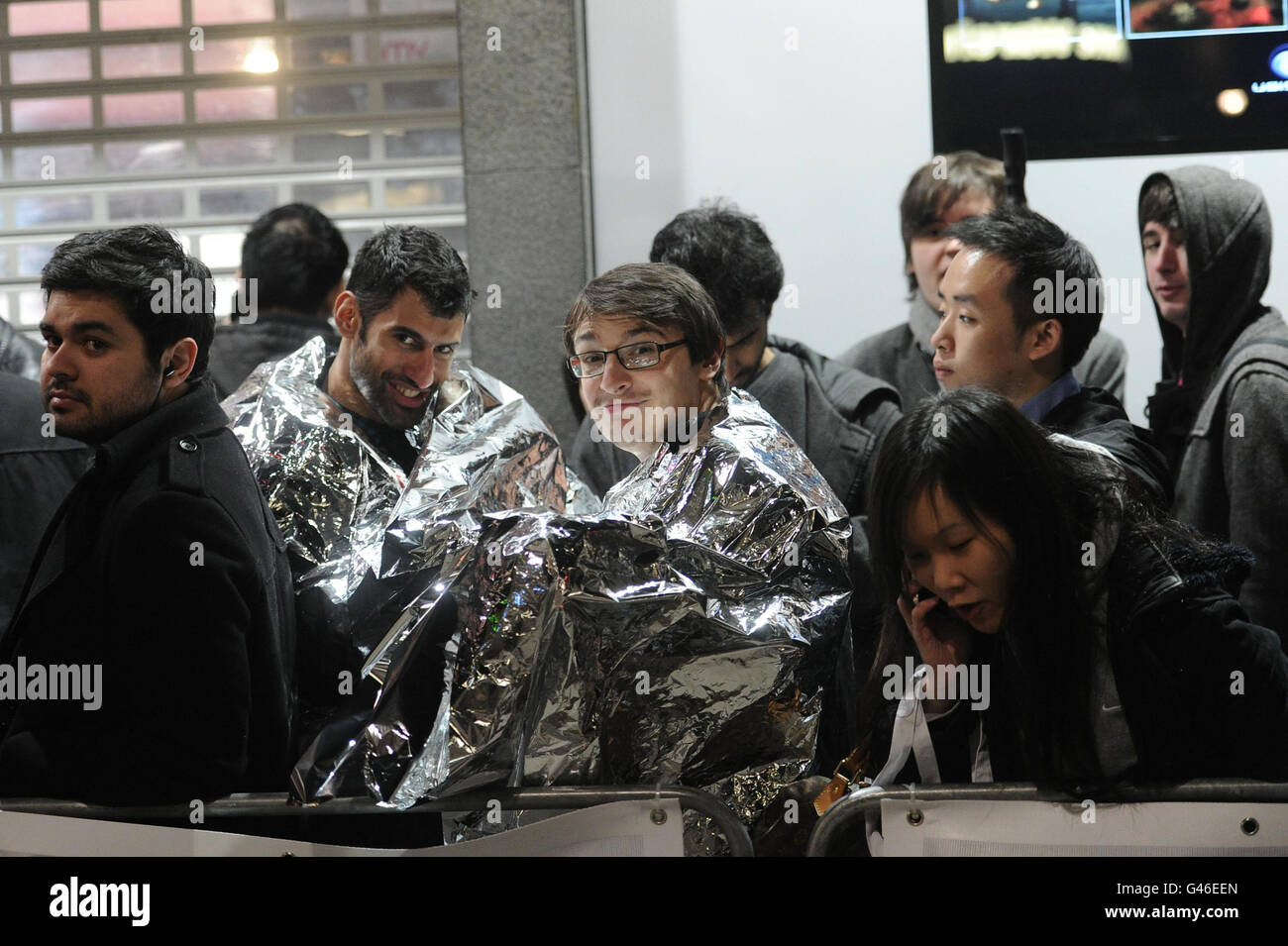 Nintendo entertainment system launch hi-res stock photography and ...