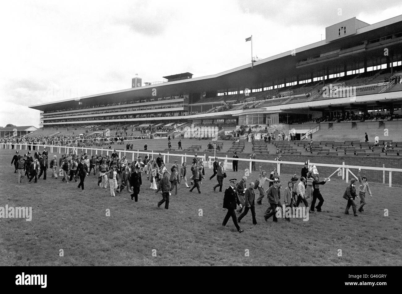 Horse Racing - Royal Ascot - Ascot Racecourse Stock Photo - Alamy