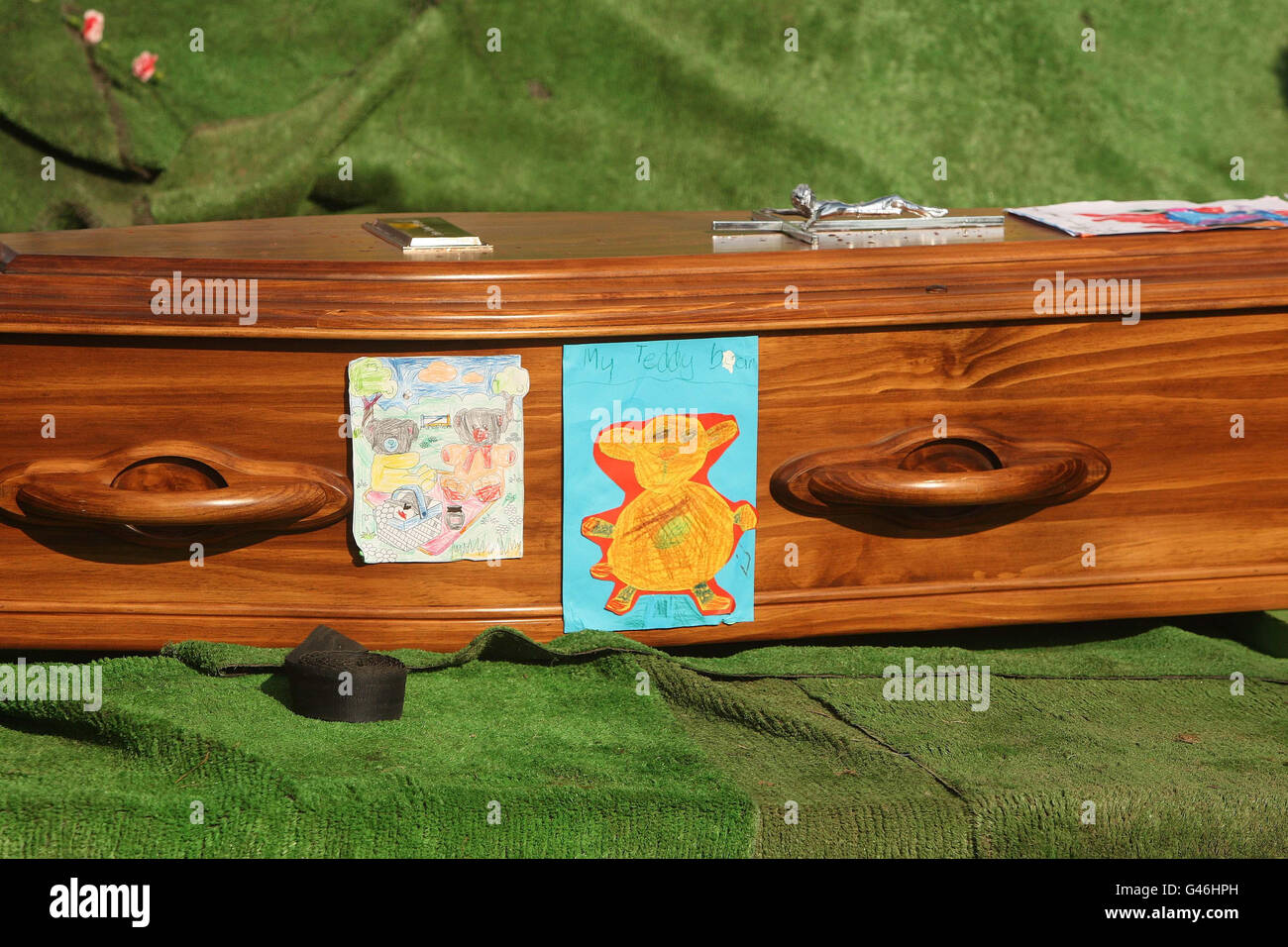 Drawings by New Zealand earthquake victim Owen McKenna's children stuck ...