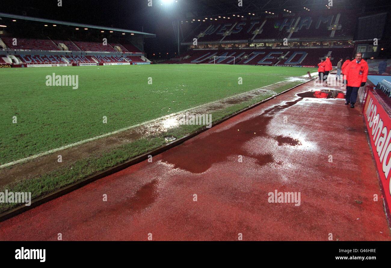 Soccer match rained off hi-res stock photography and images - Alamy