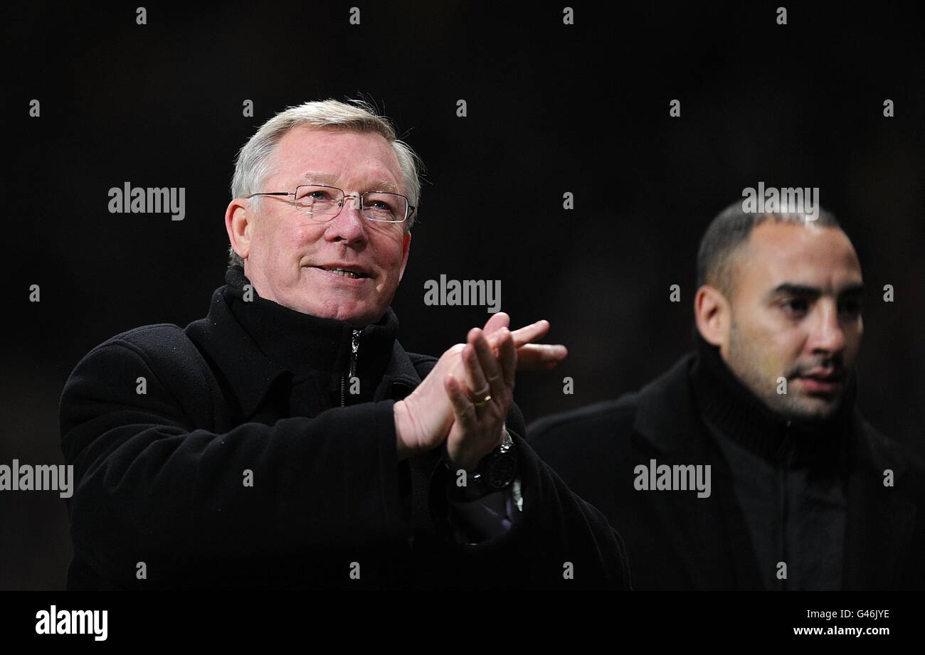 Manchester United manager Alex Ferguson celebrates their victory after ...