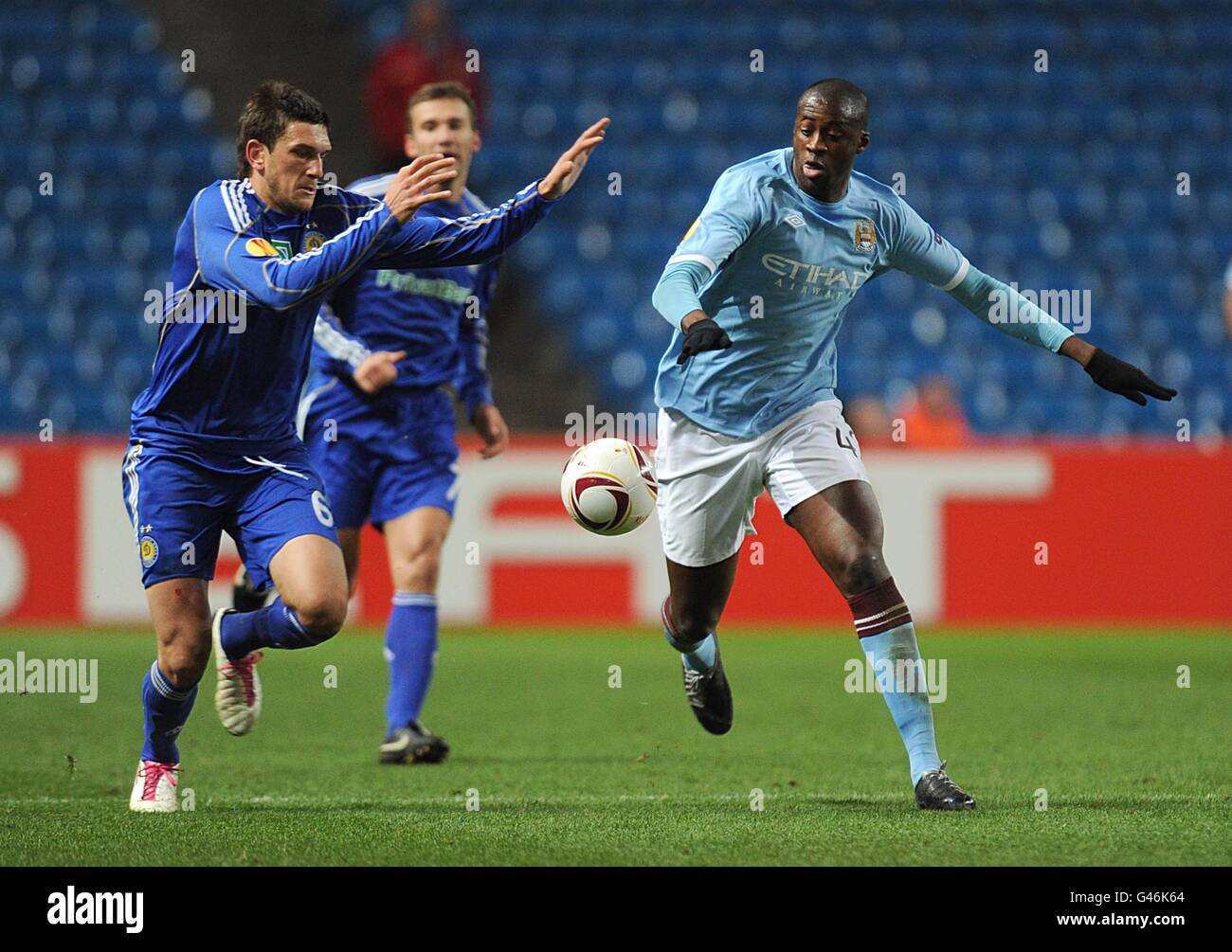 Dynamo Kiev's Goran Popov (left) and Manchester City's Gnegneri Toure ...