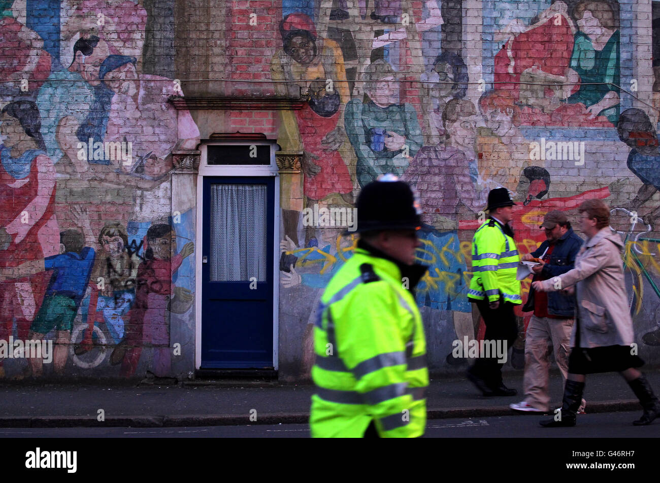 Football fans graffiti hi-res stock photography and images - Alamy