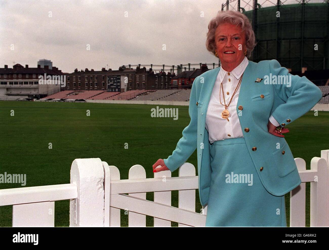 Mrs betty surridge at the lady taverners hi-res stock photography and ...
