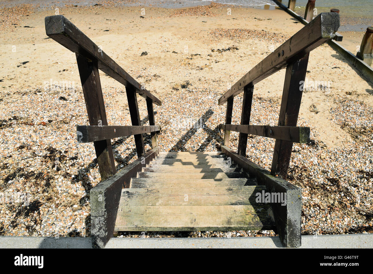 Wooden steps leading to sandy beach hi-res stock photography and images ...