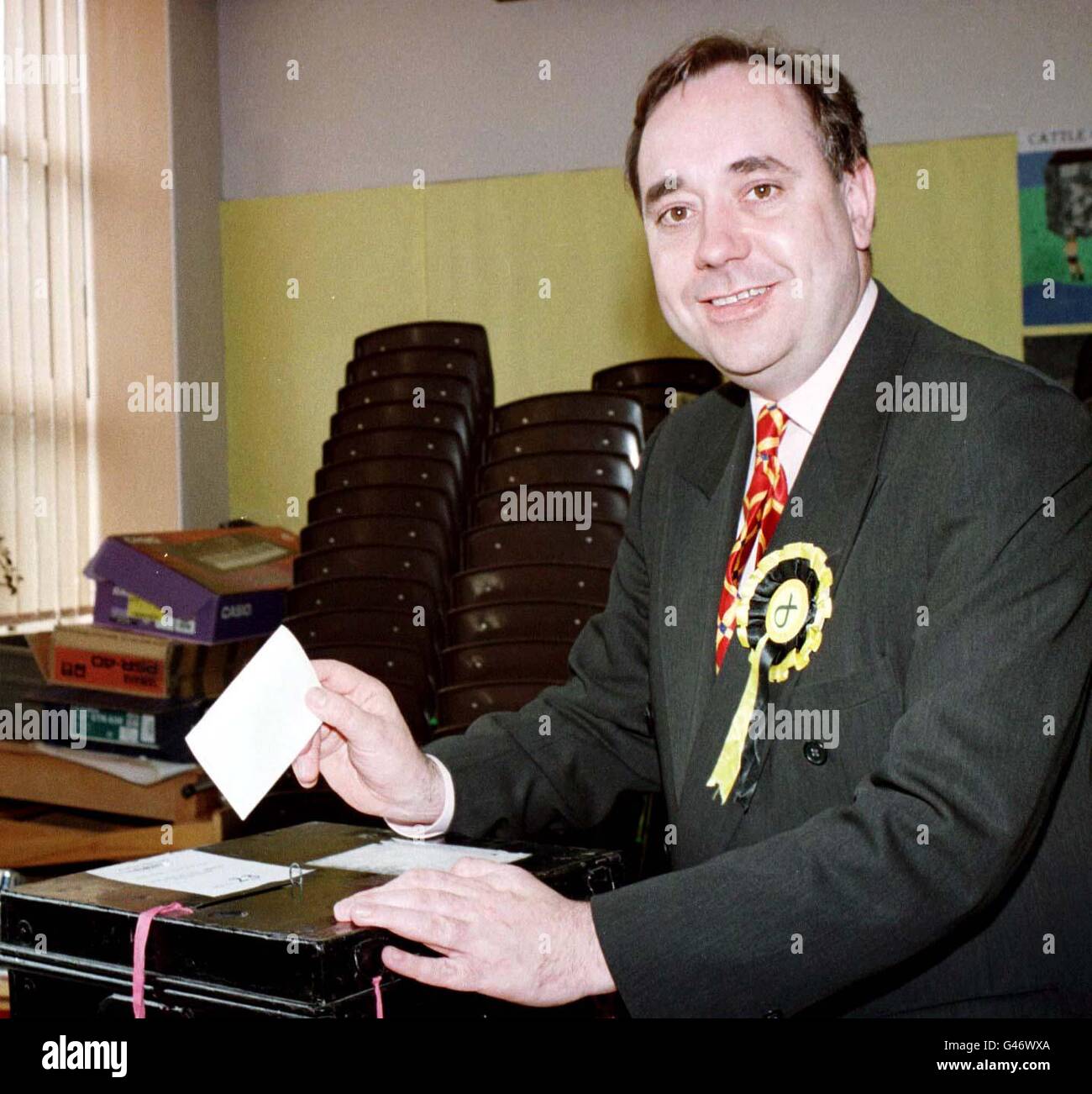 SNP Leader Alex Salmond casts his general election vote in Strichen ...