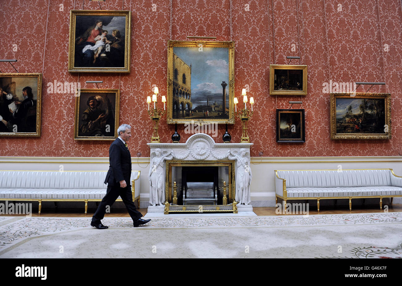 Deputy master of the royal household hi-res stock photography and ...