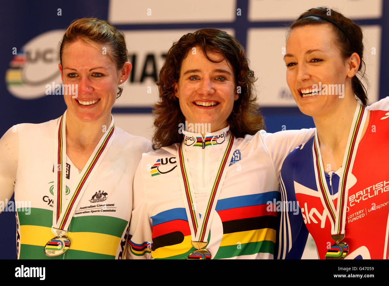Left to right silver medallist australias katherine bates hi-res stock ...