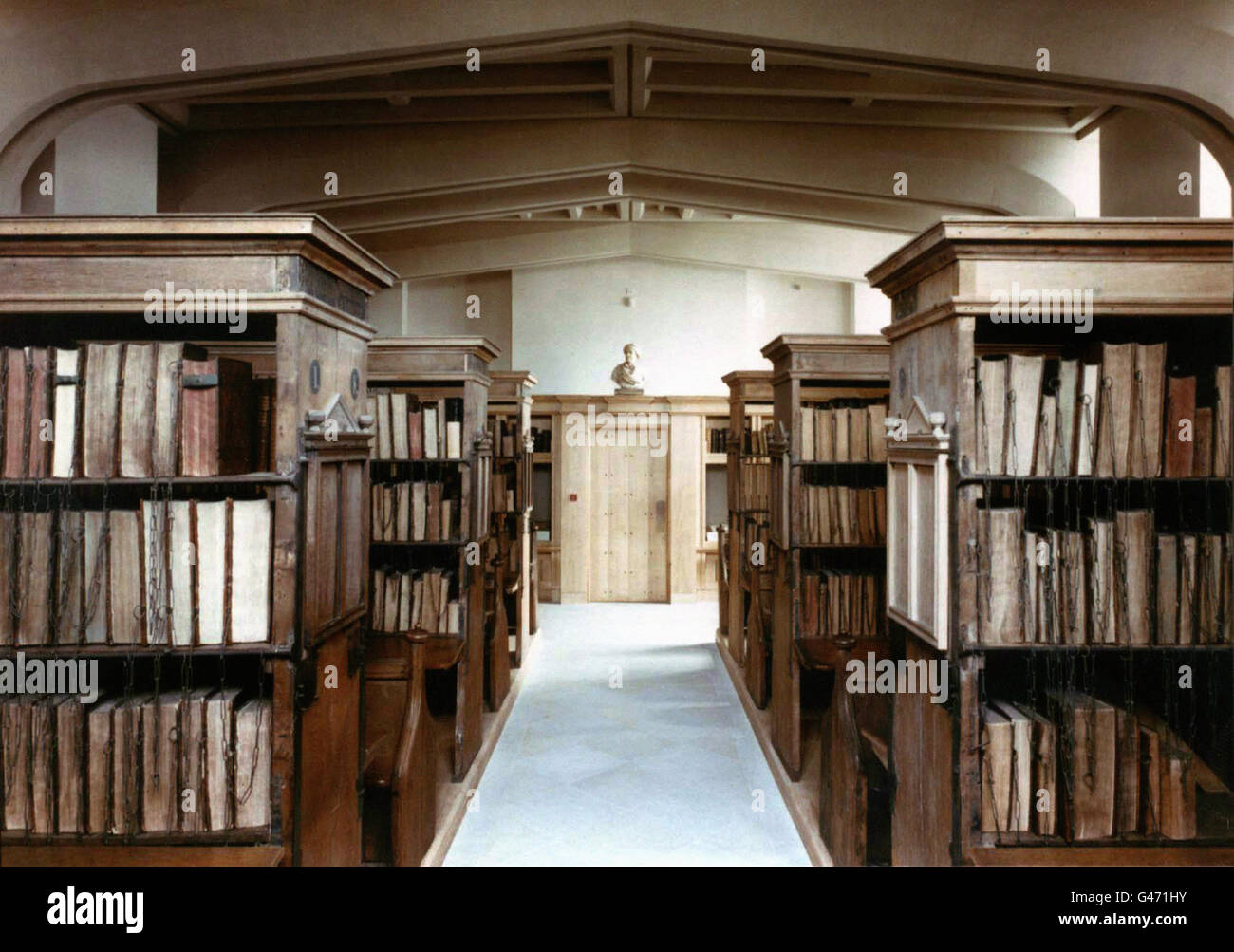 Hereford cathedral chained library hi-res stock photography and images ...