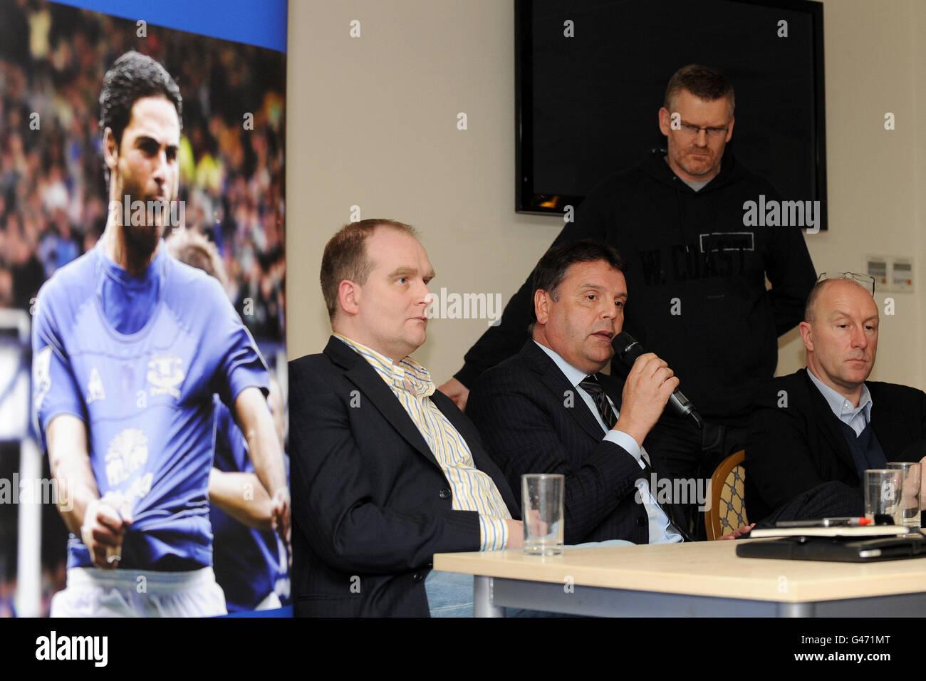 Former everton player graeme sharp hi-res stock photography and images ...