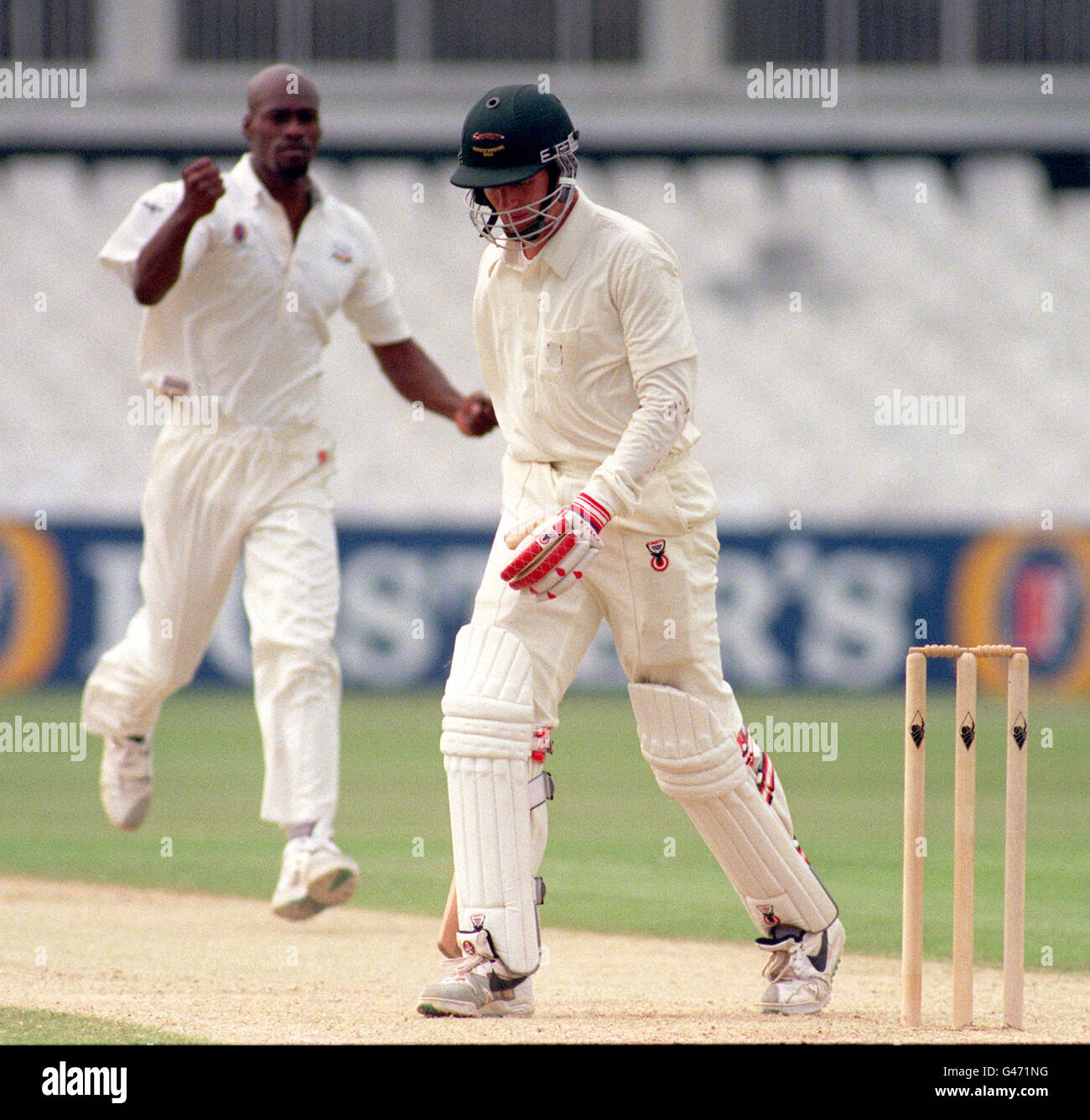 Tony lewis cricket hi-res stock photography and images - Alamy