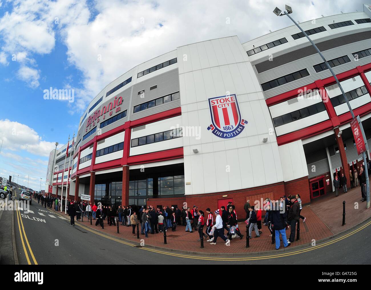 Fans outside the britannia stadium hi-res stock photography and images ...